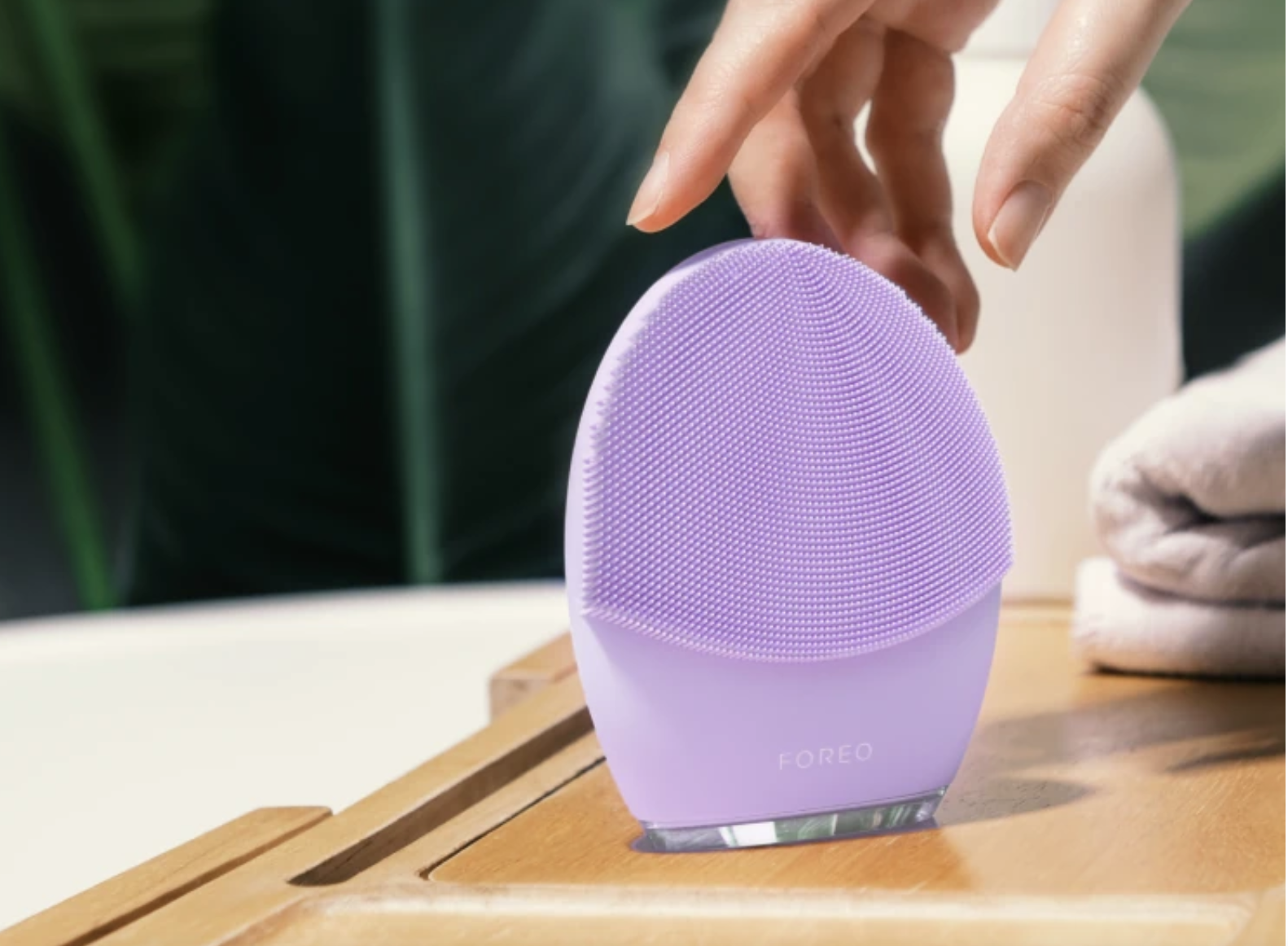 Foreo Review: Are Their Clean Beauty Skincare Devices Worth It?